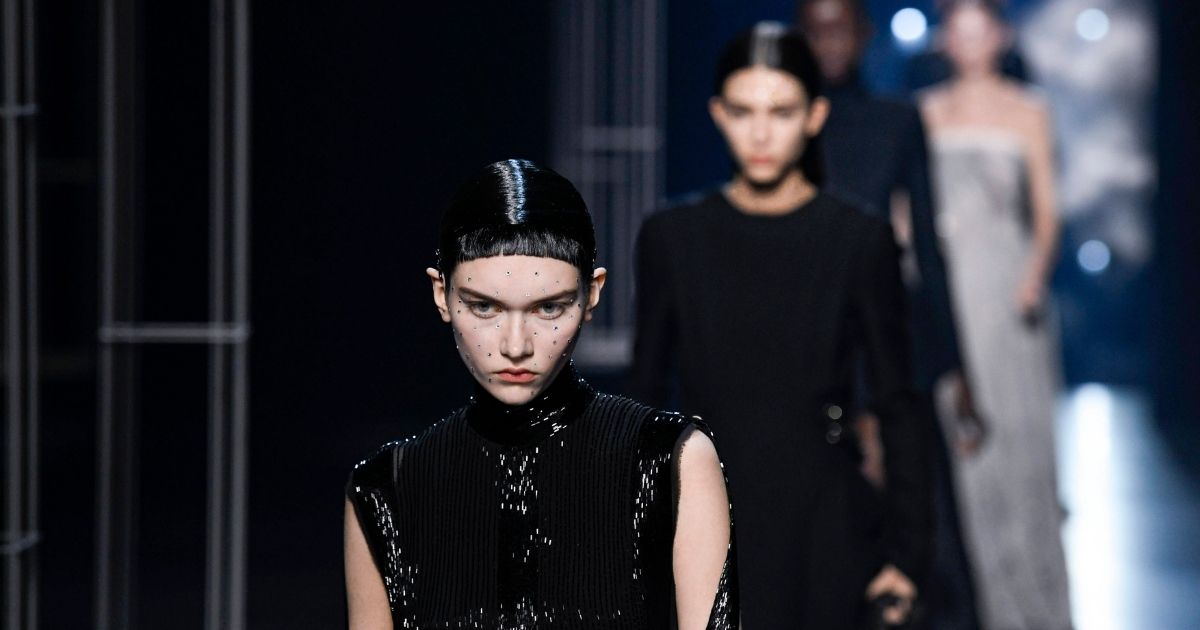 U čast duhovnosti i večnog grada! Mistična kolekcija modne kuće FENDI ...