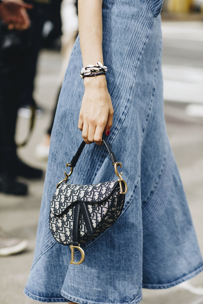 Kako je Dior Saddle dobila status kultne torbe