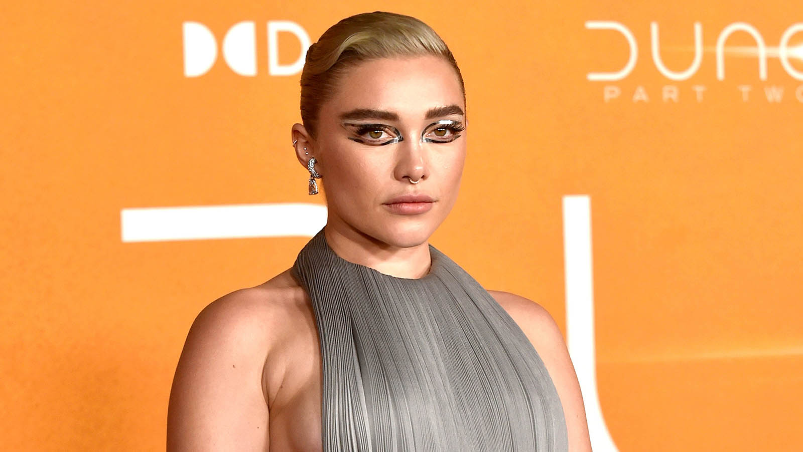 Robot eyeliner: Florence Pugh izmislila novi stil šminkanja
