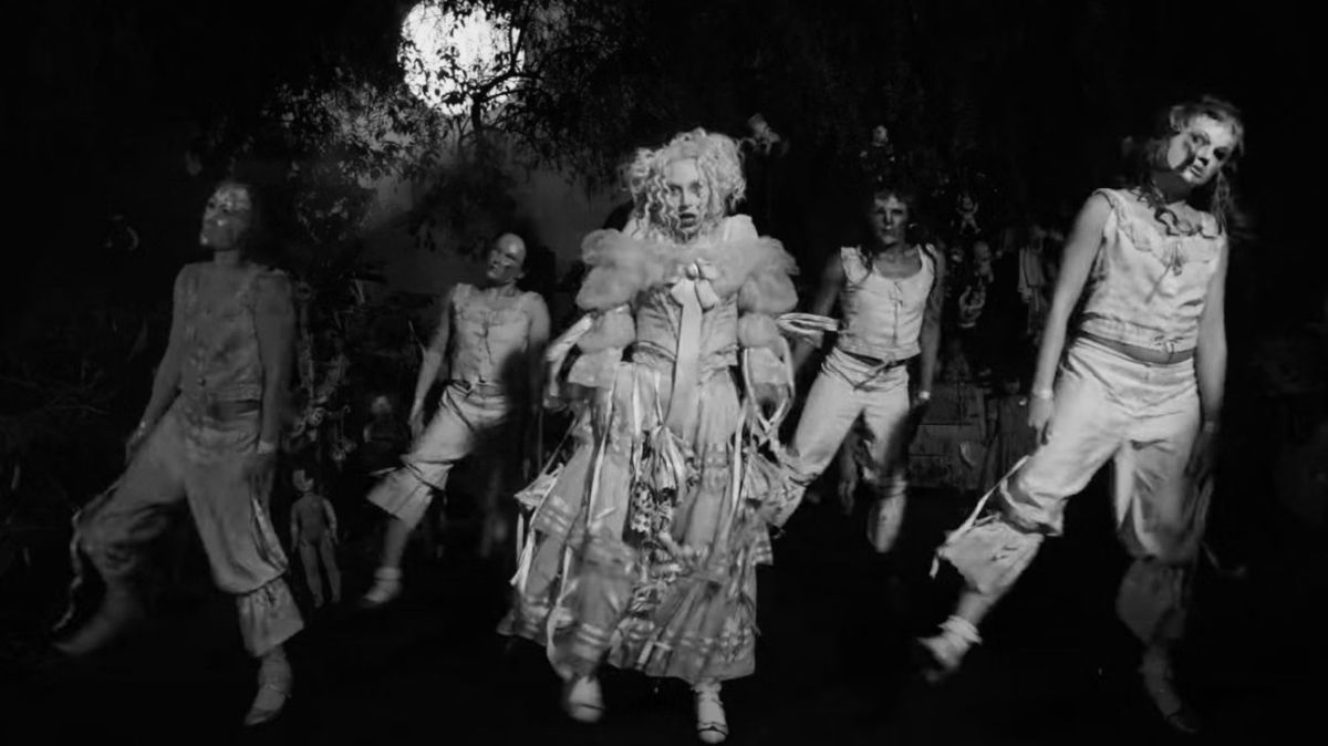 Lady Gaga predstavila singl „The Dead Dance“ u režiji Tim Burtona